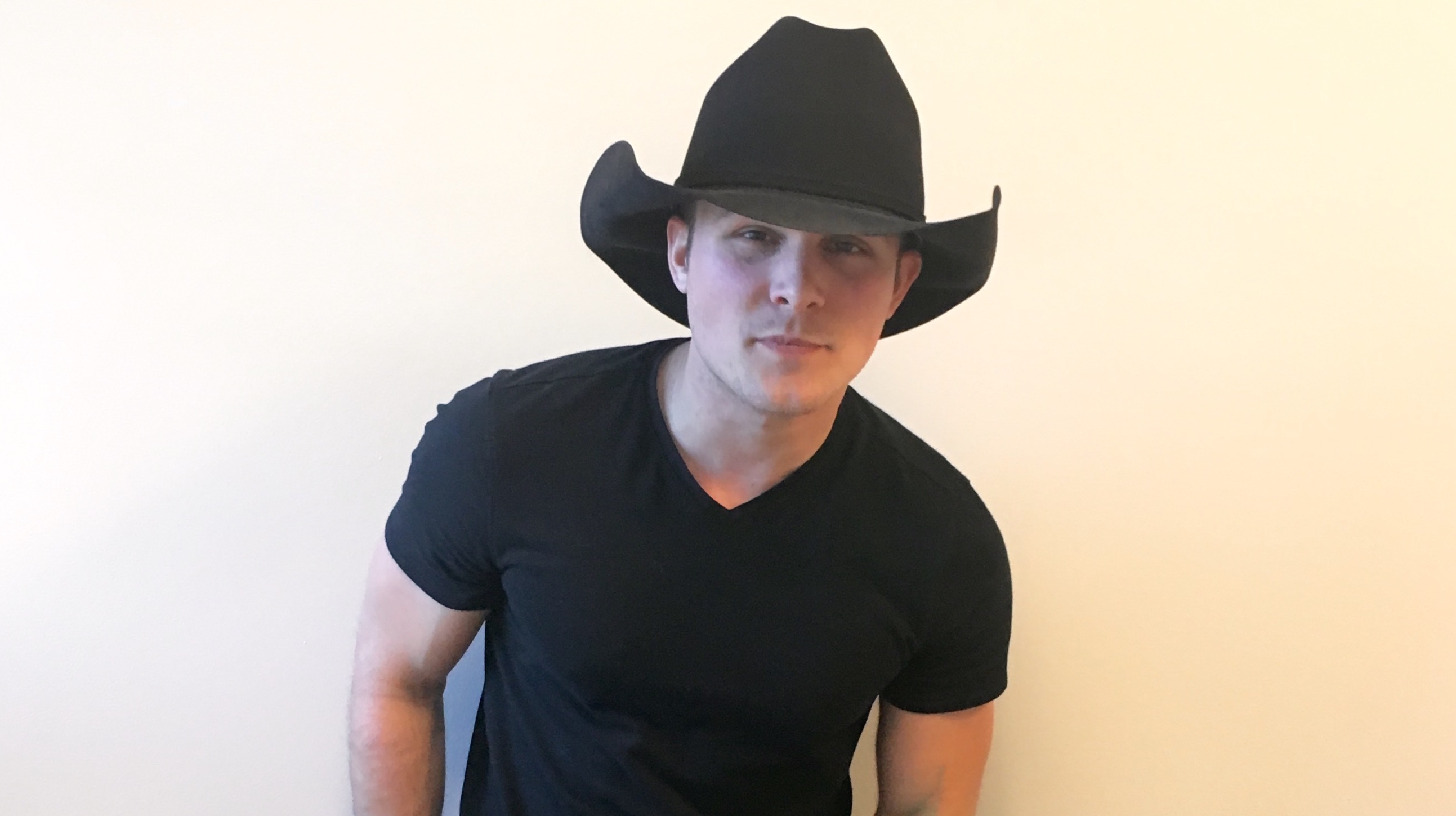 Aaron Parker Talks Moving to Nashville, Touring Experiences, and New ...